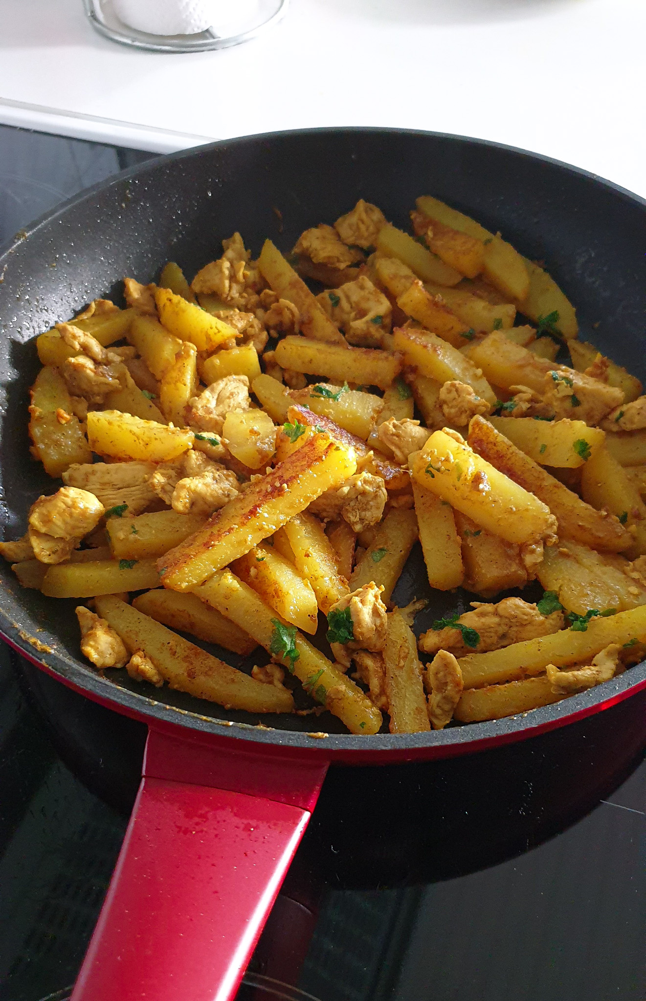 Curryperunat – Ruokasirkusta